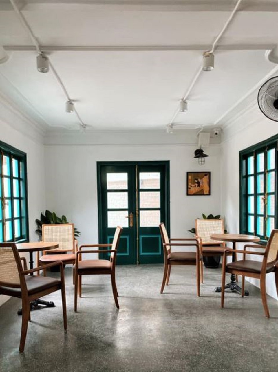 Jade & Copper Bistro - MÀI SÀN BÊ TÔNG VIETBETON
